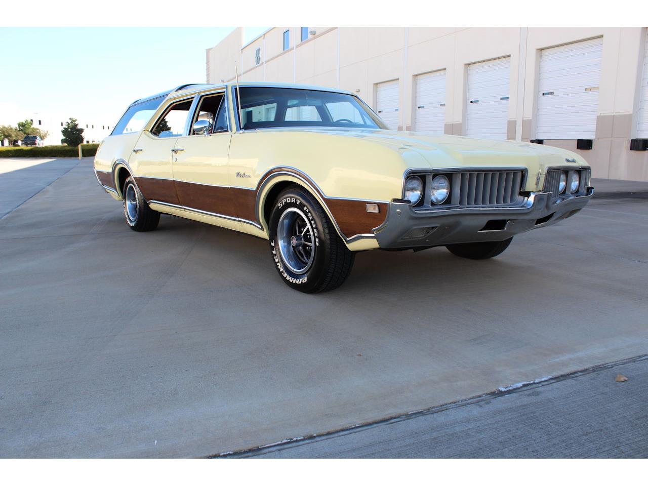 Cool 69 Oldsmobile Vista Cruiser Photos